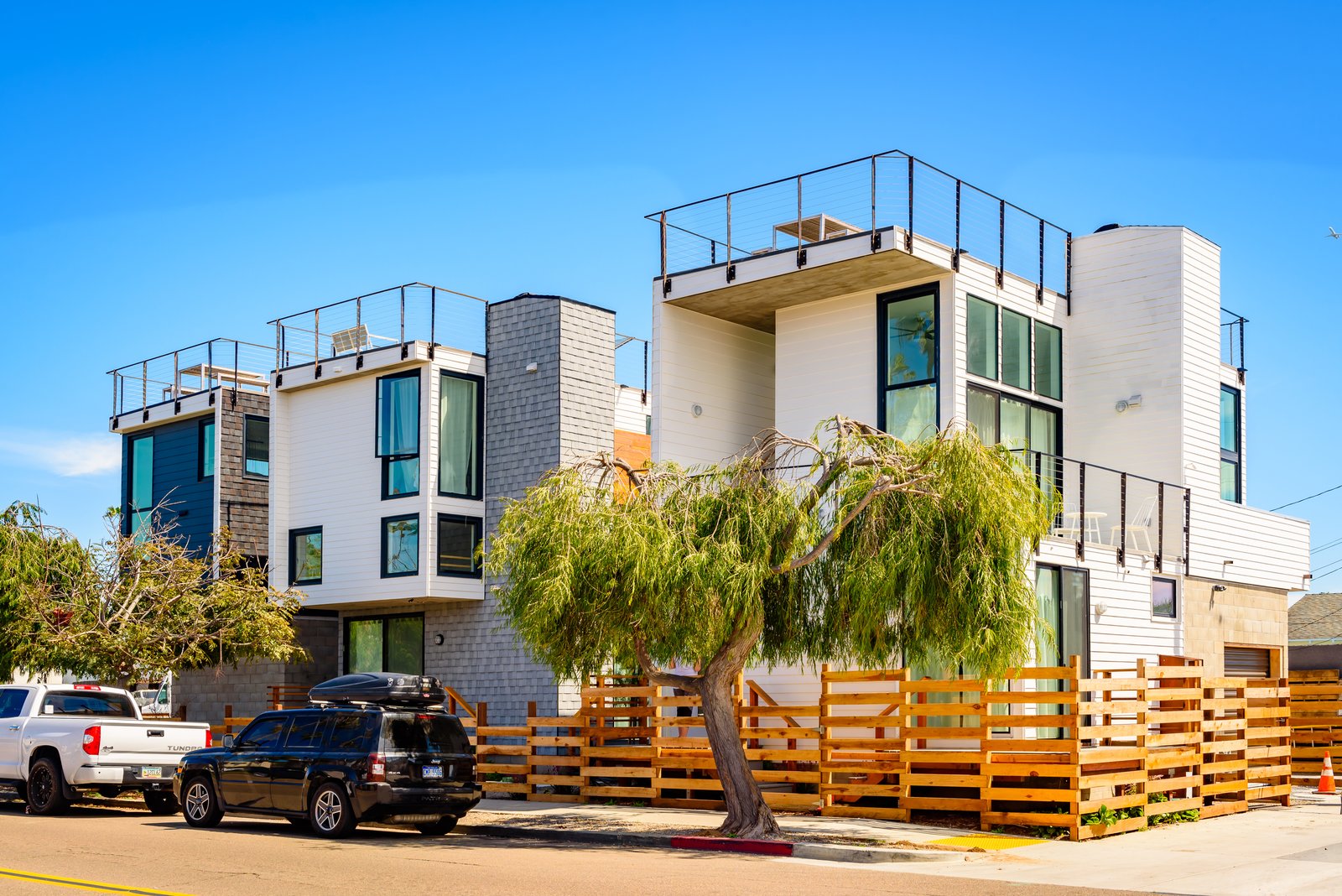 800 sq ft Prefab Modular Home in Ocean Beach, San Diego, California ...
