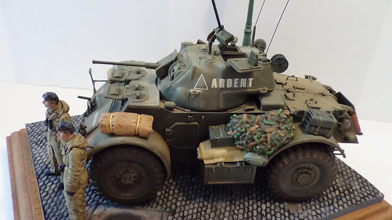 Size's military scale models: Staghound Mk.I - Brigade Piron (1st ...