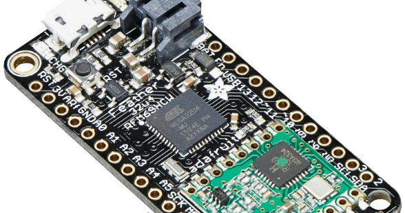 Feather 32U4 sous Linux : avrdude: ser_open(): can't open device "/dev ...