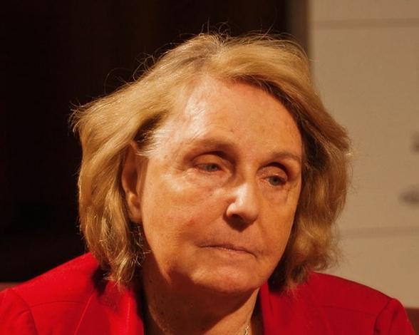 Lya Luft - senhora absoluta de um universo | Templo Cultural Delfos