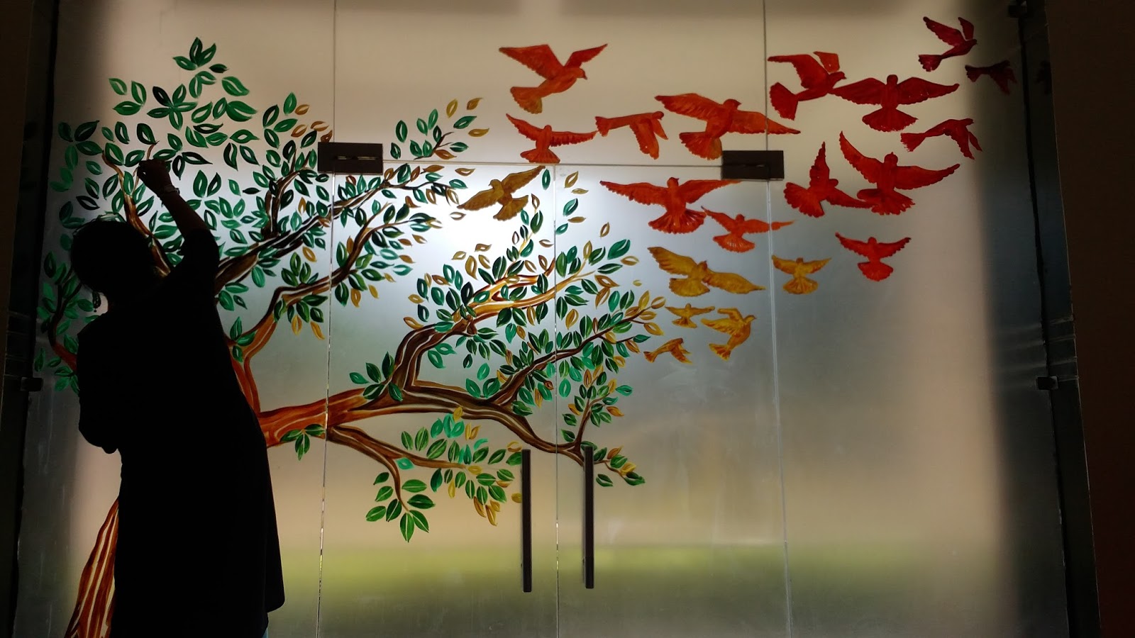 Art ,Craft ideas and bulletin boards for elementary schools: Glass art ...