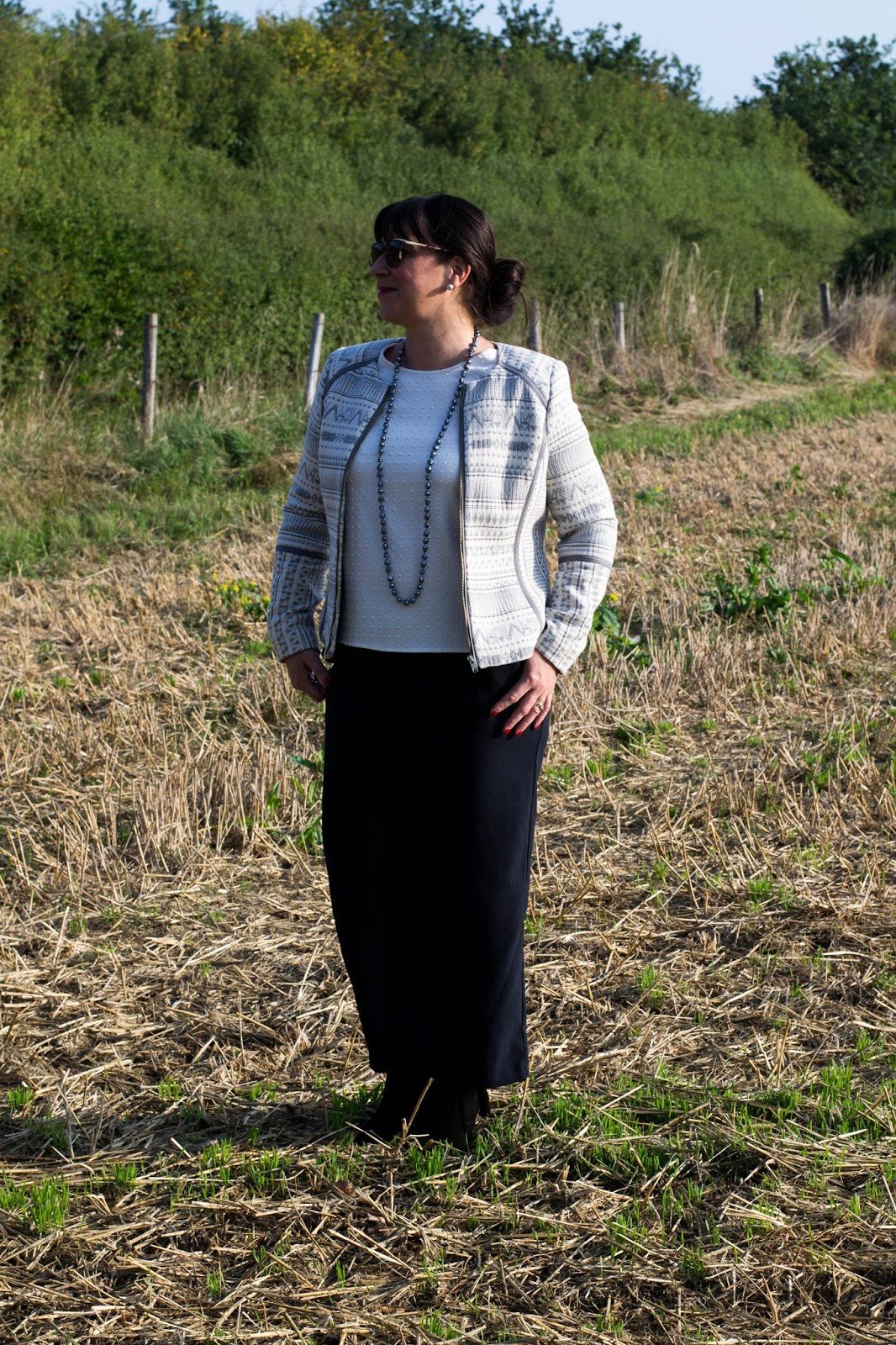 Navy crops with pattern matching & gin tasting. | Mummabstylish