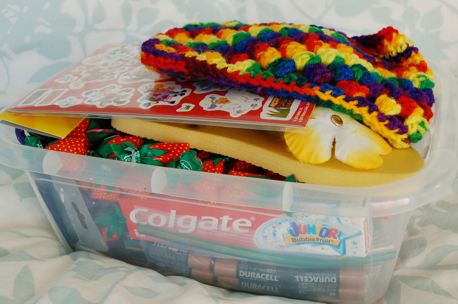 Alli Crafts: Makes: Operation Christmas Child