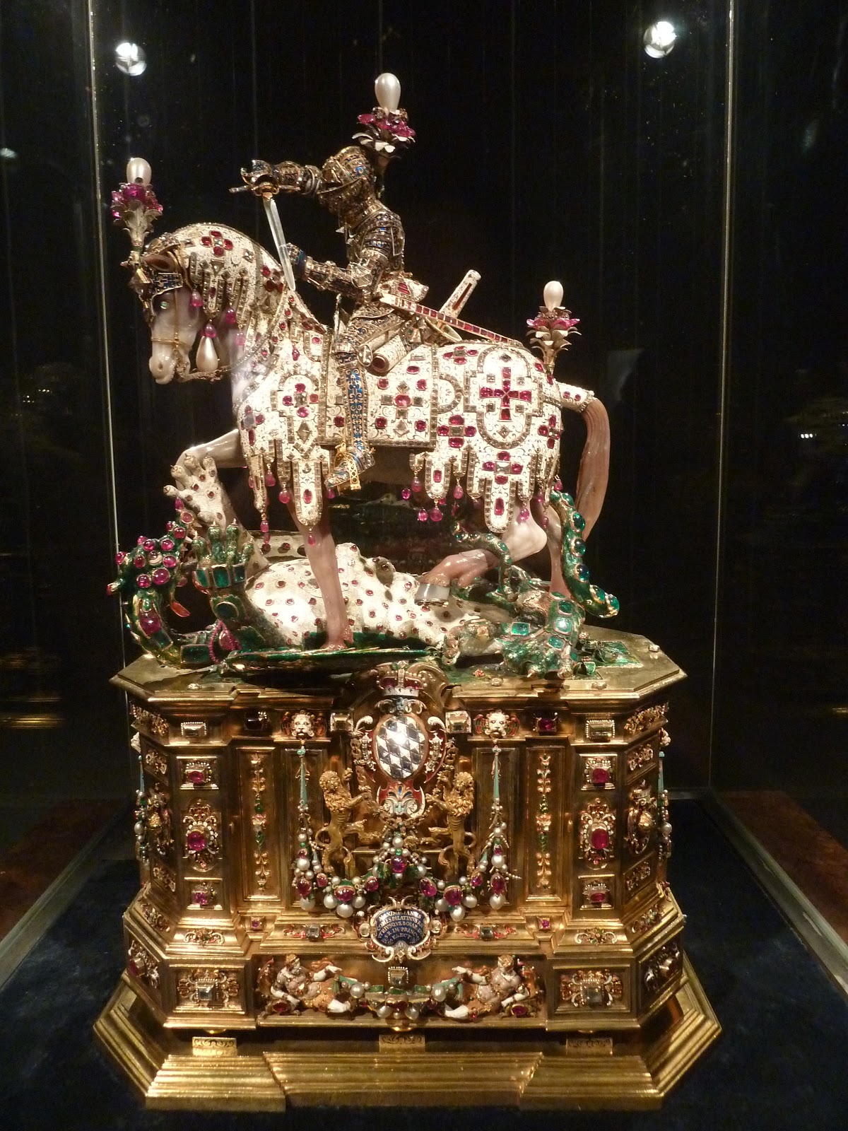 Natural History Museum of L.A. Minblog: Munich Show 2012