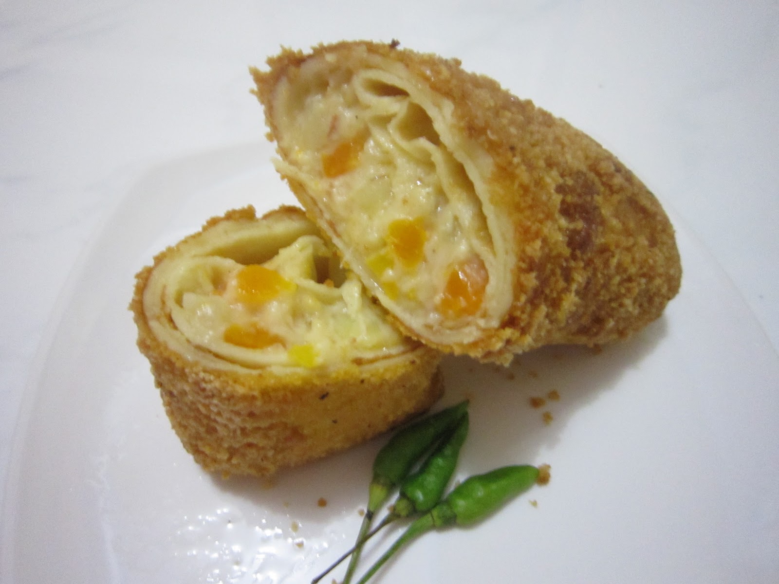 Journal Ibu Hanif: Risoles Ayam (Ragout Ayam keju mayo)