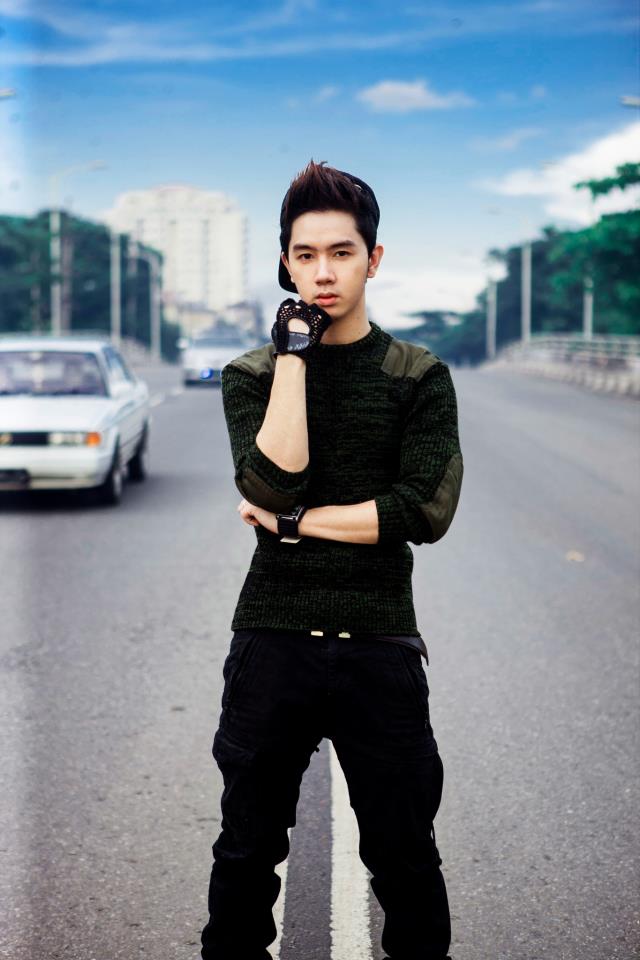 M y a n m a r H u n k s: Htet Phone Naing @ Road Fashion