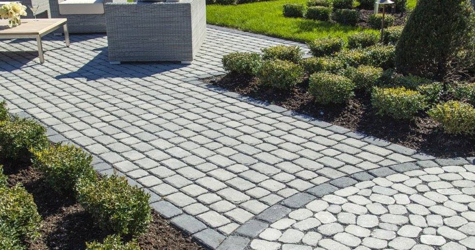 Custom Stoneworks & Design Inc.: Techno-Bloc Antika Paver