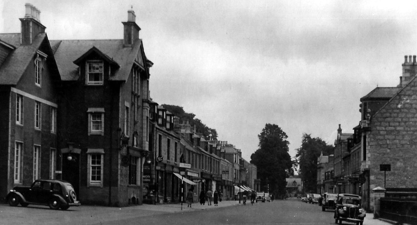 Tour Scotland: Old Photographs High Street Banchory Scotland