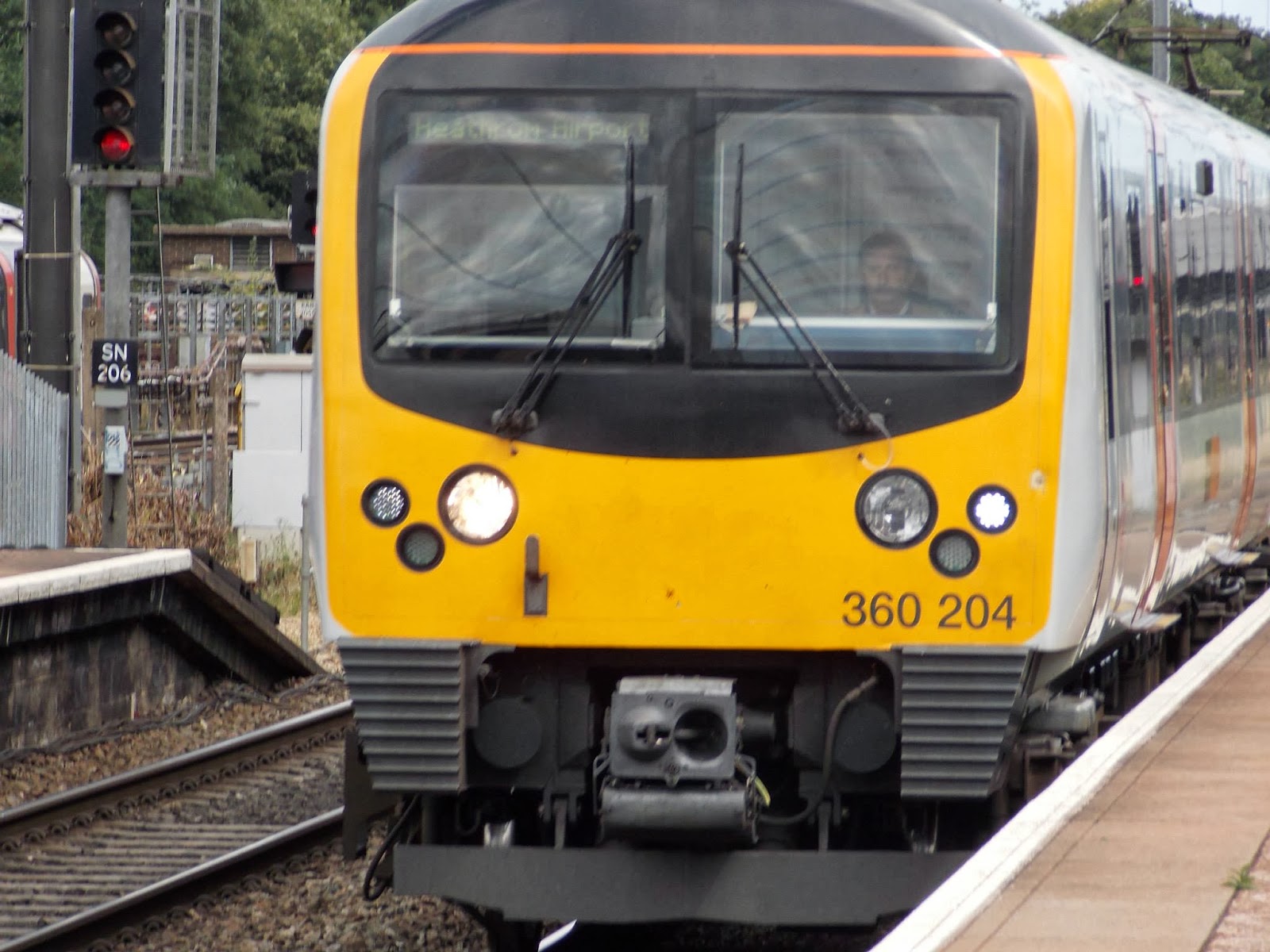 Railway Blog: Inside Story: Heathrow Express & Heathrow Connect