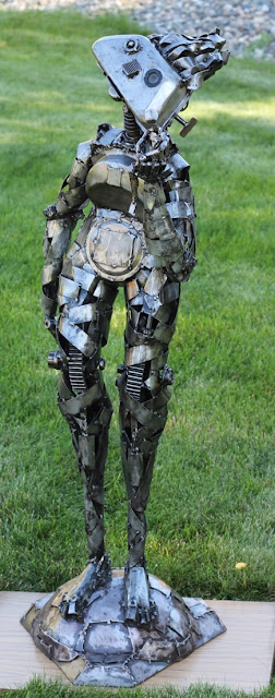 Sculptures by Nathan Robles: Robotic Figures