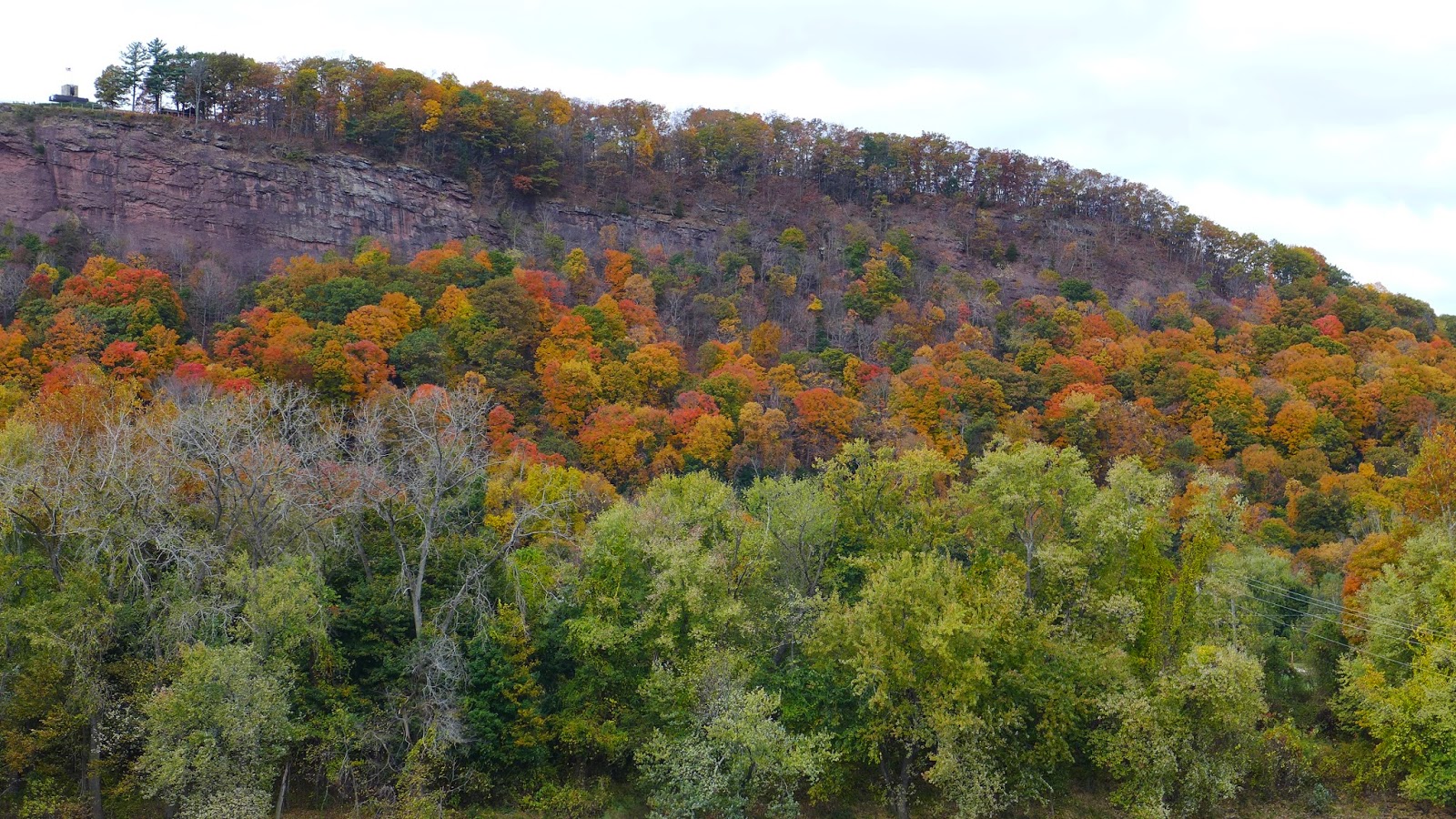 Hill Junkie: Tour of the Pocumtuck Ridge