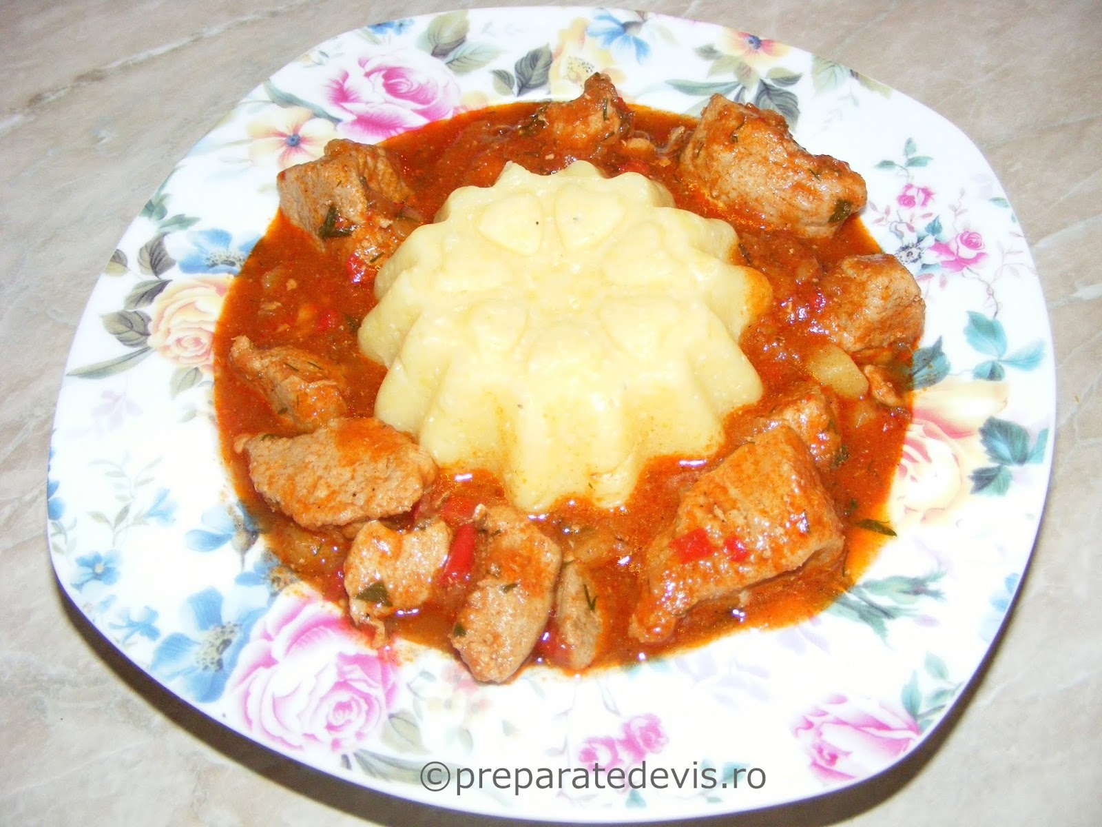 Tocanita de purcel | Preparatedevis.ro