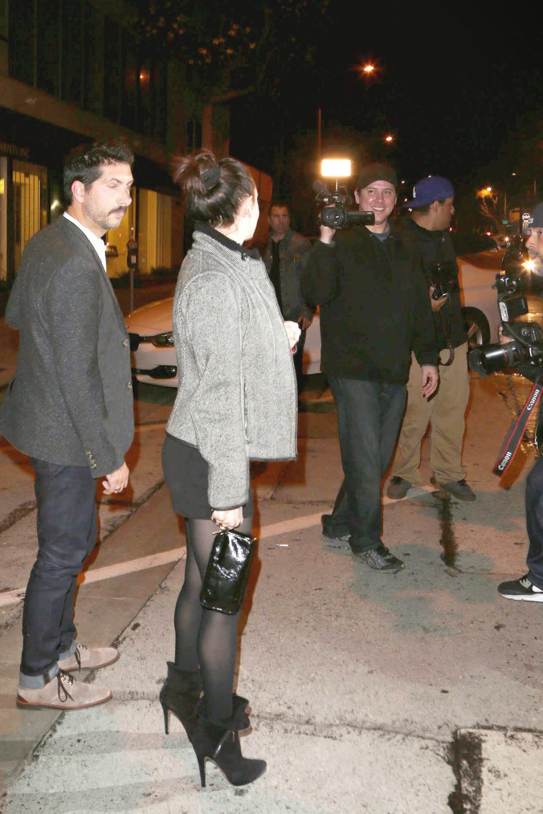 Rose McGowan – Braless See-Through Candids in Los Angeles - Celebrity At your clicks