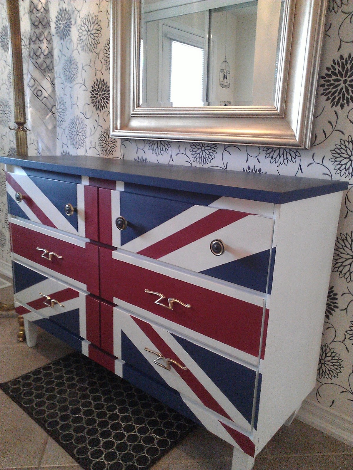 Re-tiqued by Rae Bond: Traditional Union Jack