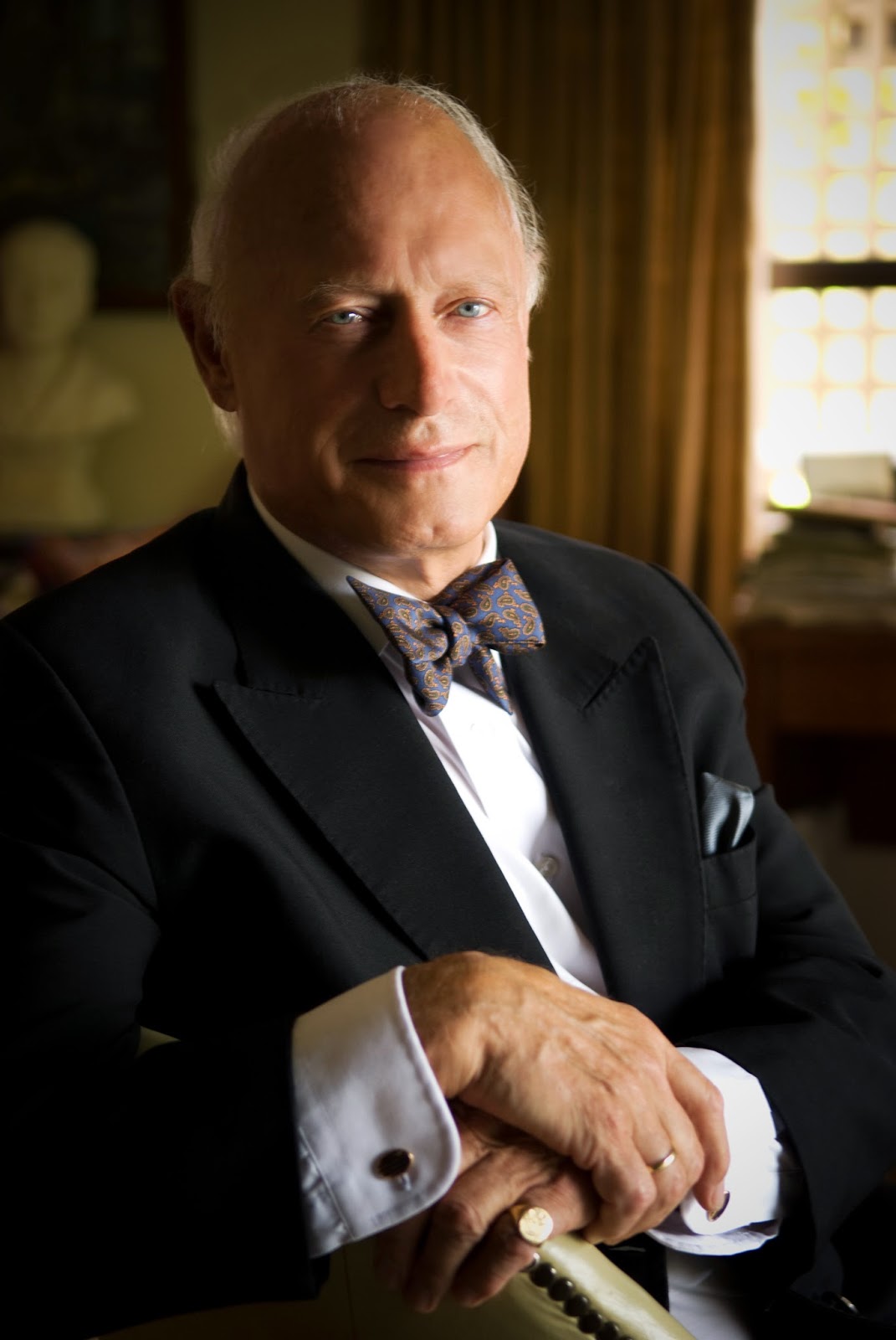 Donald Trott: DONALD TROTT - A PROFILE