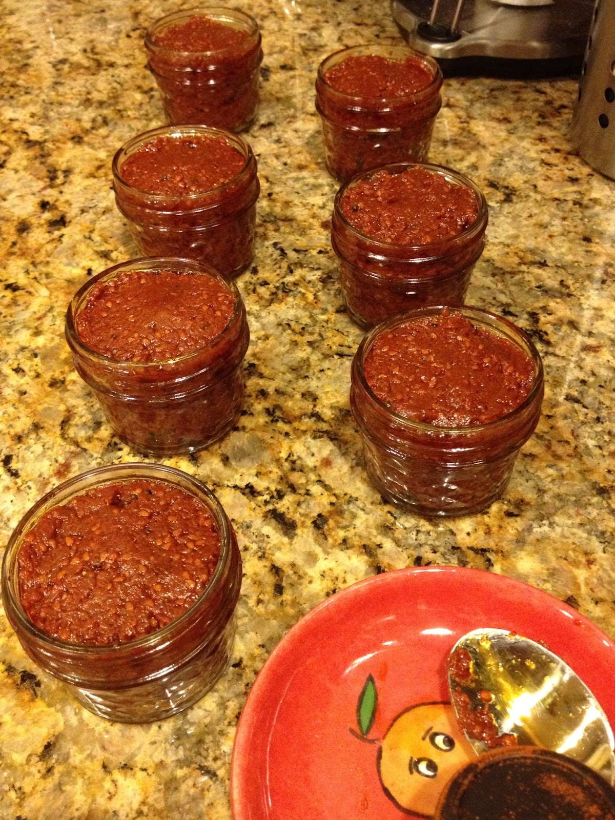 Eatomaniac :): Thakkali Thokku - a South-Indian Tomato Pickle