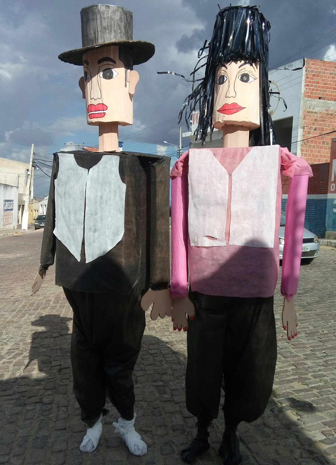 Mairi News: Bonecos de Olinda marcam presença no tradicional Carnaval ...