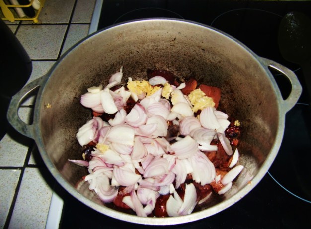 Les 'tits plans de Nosaya....: Cari Boucané de Volaille, Bringelle et ...