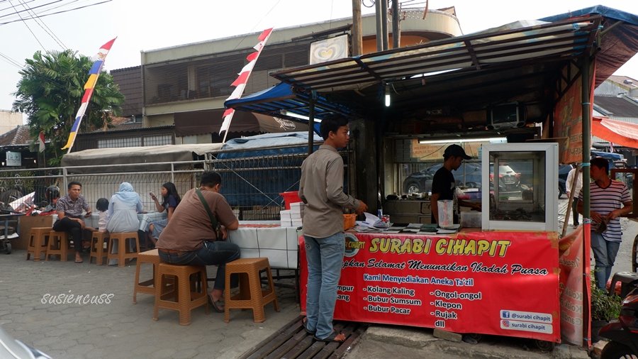 Surabi Cihapit Bandung Sejak Tahun 1982