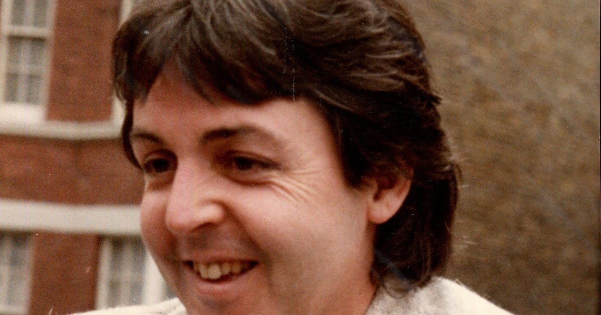 Meet the Beatles for Real: Keep on smiling