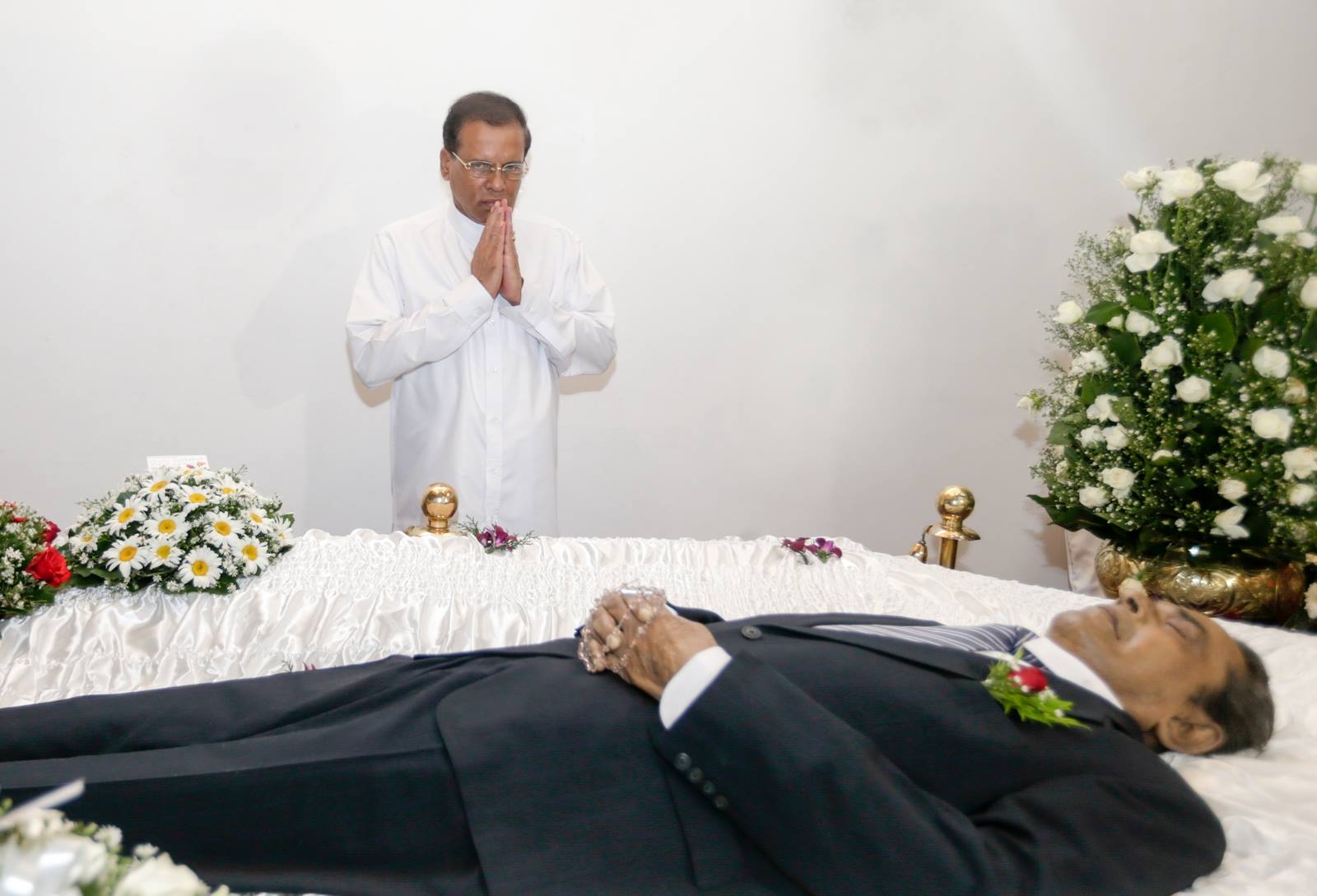 President pays last respects to late Tony Ranasinghe