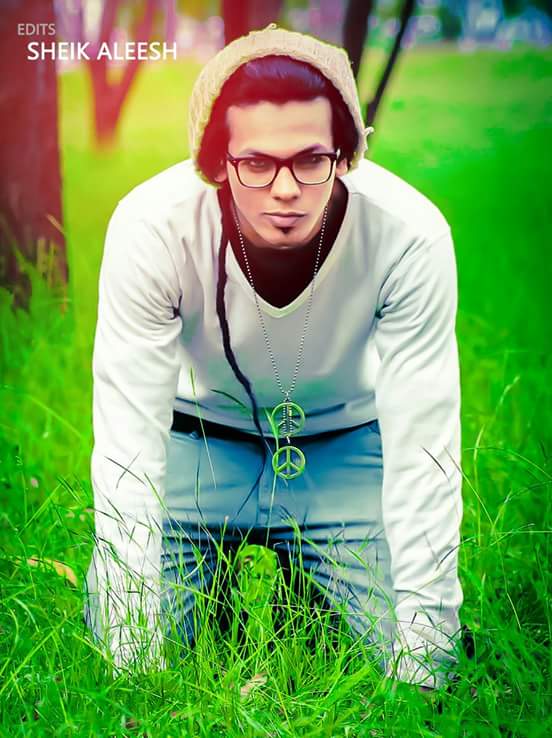 World Smart Boy's HD Photo - World Smart Boy PHoto's