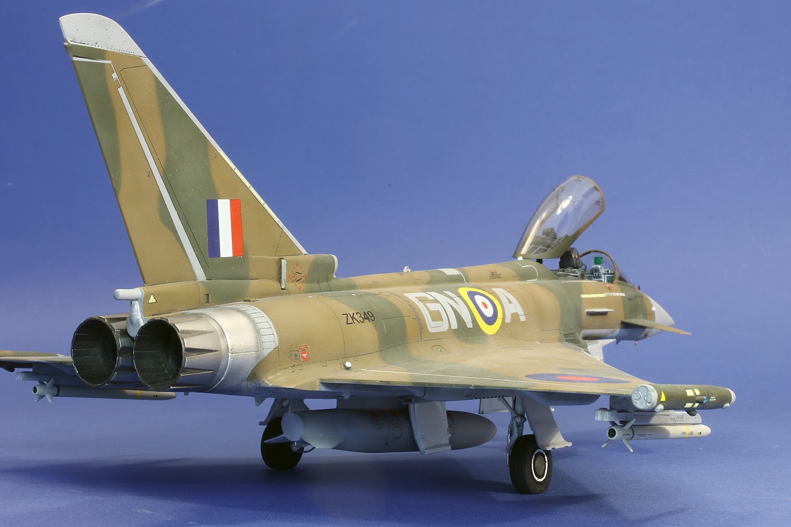 Istvan Michalko's scale models: RAF EF-2000 Typhoon FGR.4 - Revell, 1/ ...
