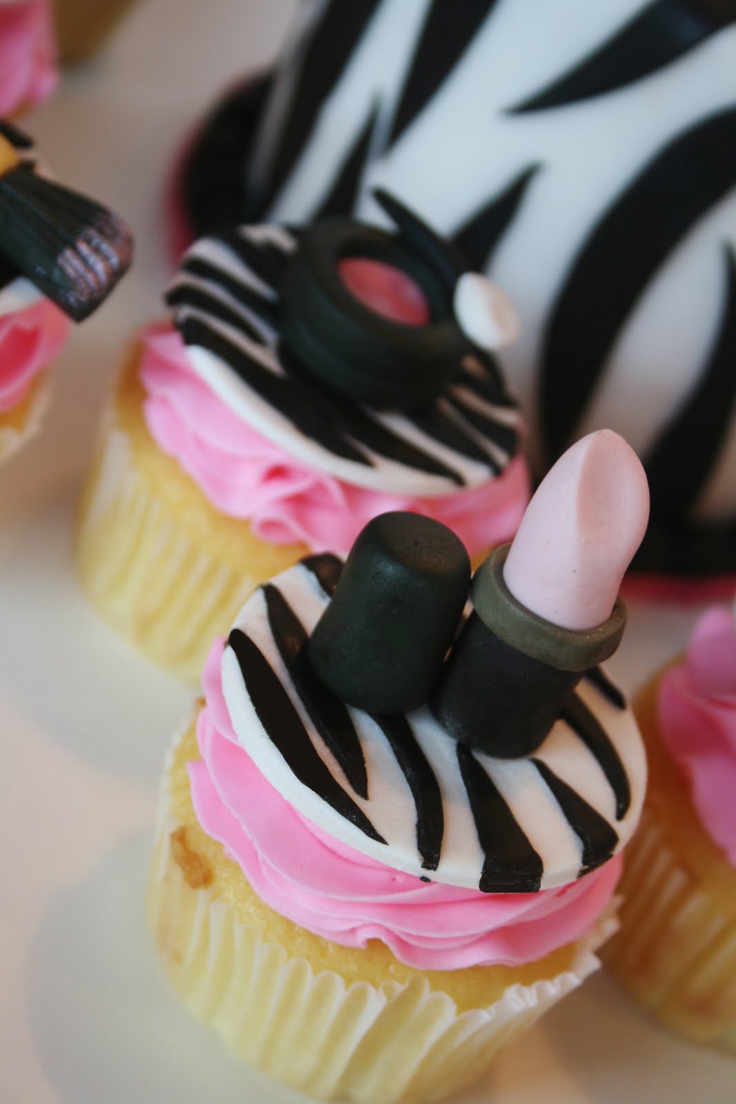 And Everything Sweet: 7th Birthday Spa Cupcakes!