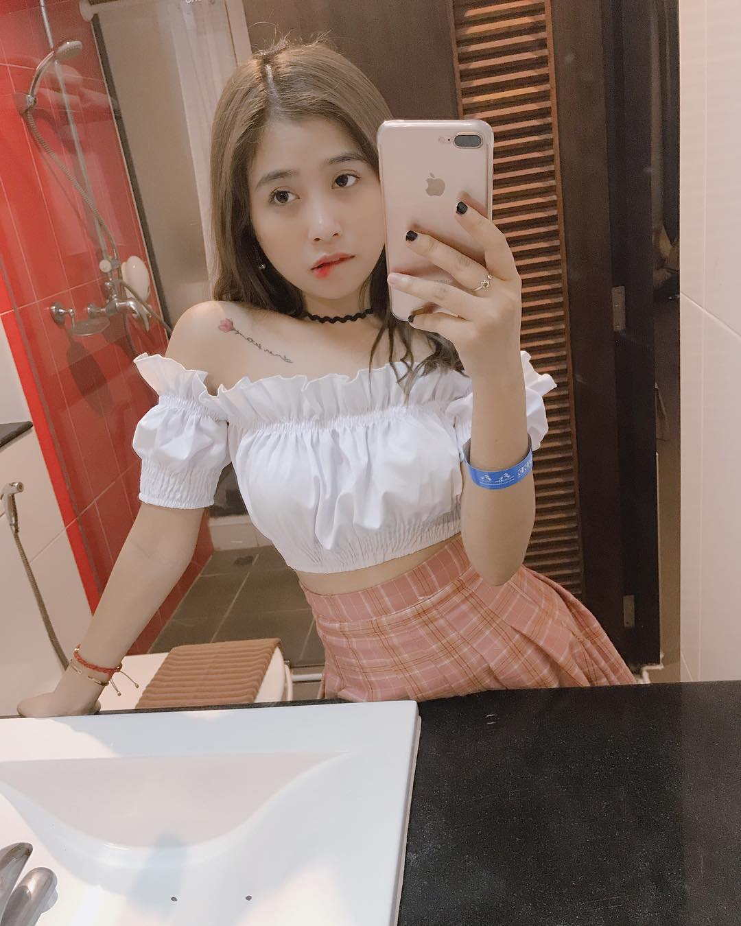 Thanh Loan Milona - Nữ Streamer xinh đẹp | Dân 47 - Website Giải Trí ...