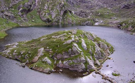 Sabha Pokhari ~ Traveling Places