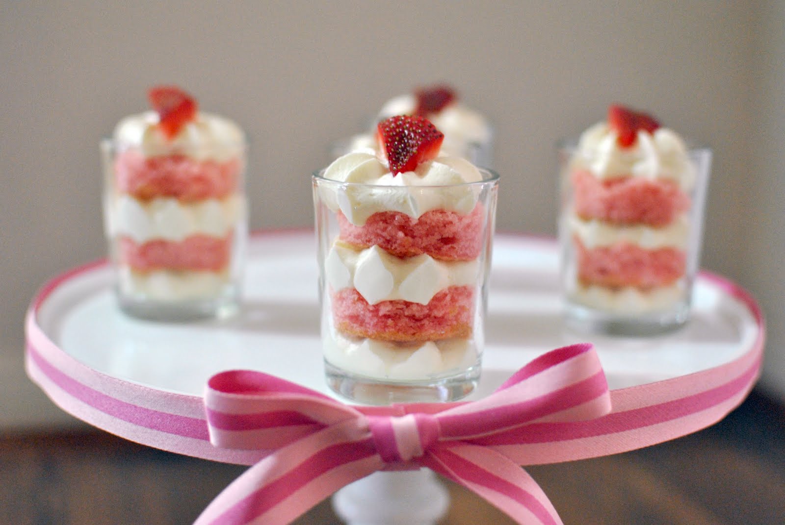 Taylor Made Baking: Mini Sponge Cake Parfaits.