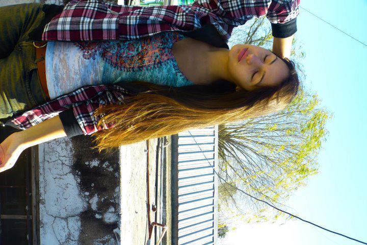 ii Bueh!!: Jabrina JULIAN SERRANO SABRINA ROOS