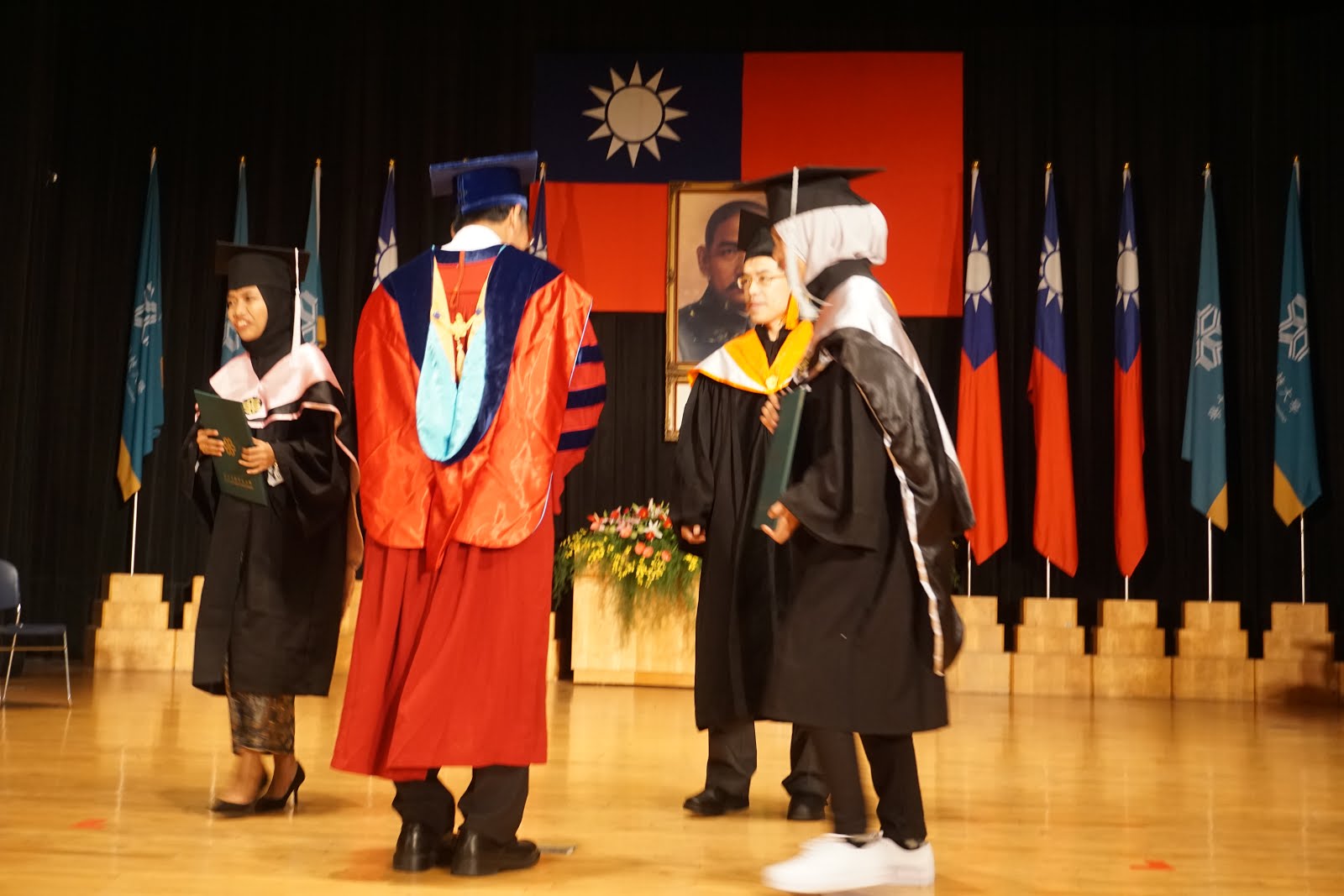 moyalisious: JUNE 2016 - MASTER GRADUATION