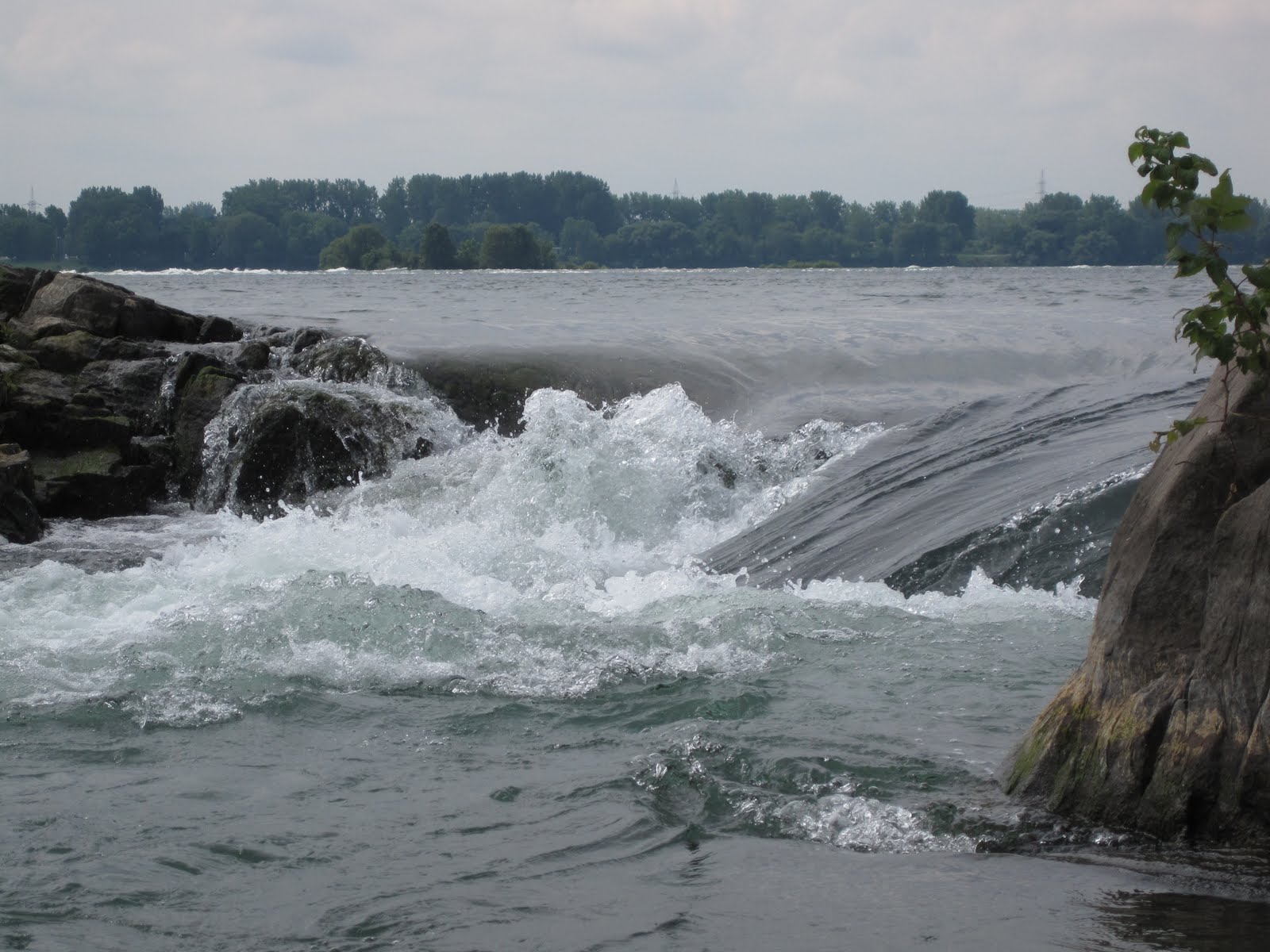 Canoeing around Montreal, Quebec and Ontario: Canoeing the Lachine ...