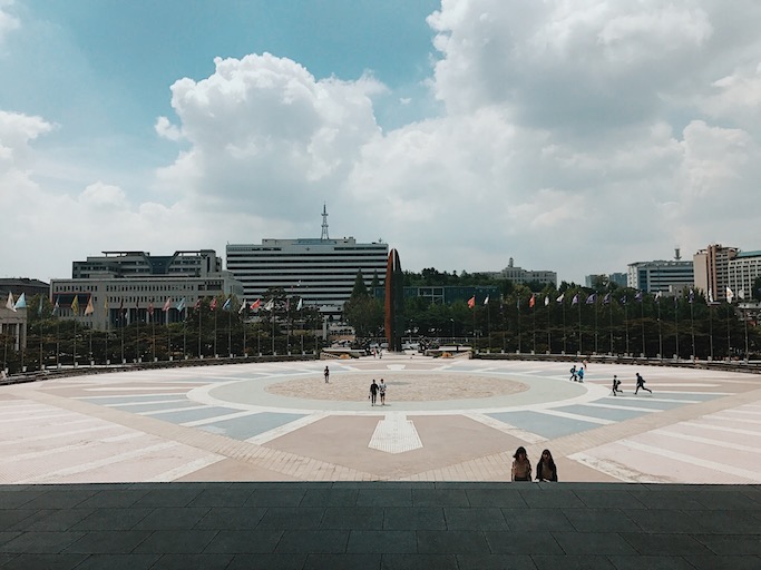 Anagon: JSA (Joint Security Area) Panmunjom Tour