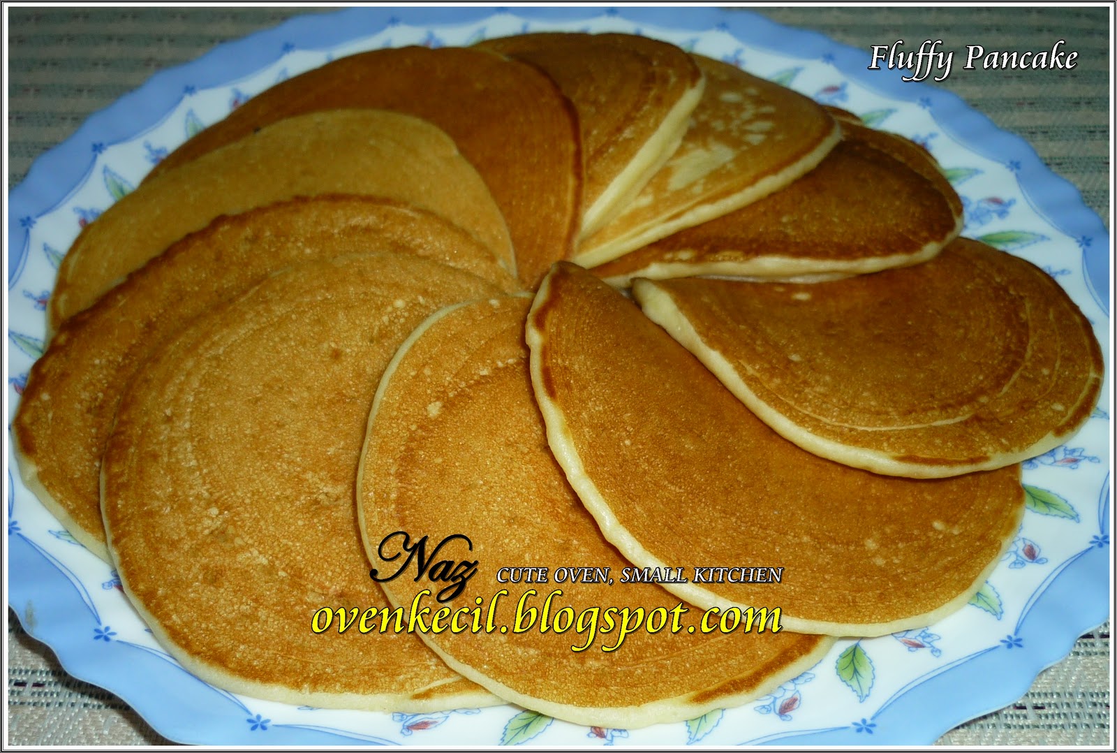 CUTE OVEN, SMALL KITCHEN: FLUFFY PANCAKE (PANKEK GEBU)