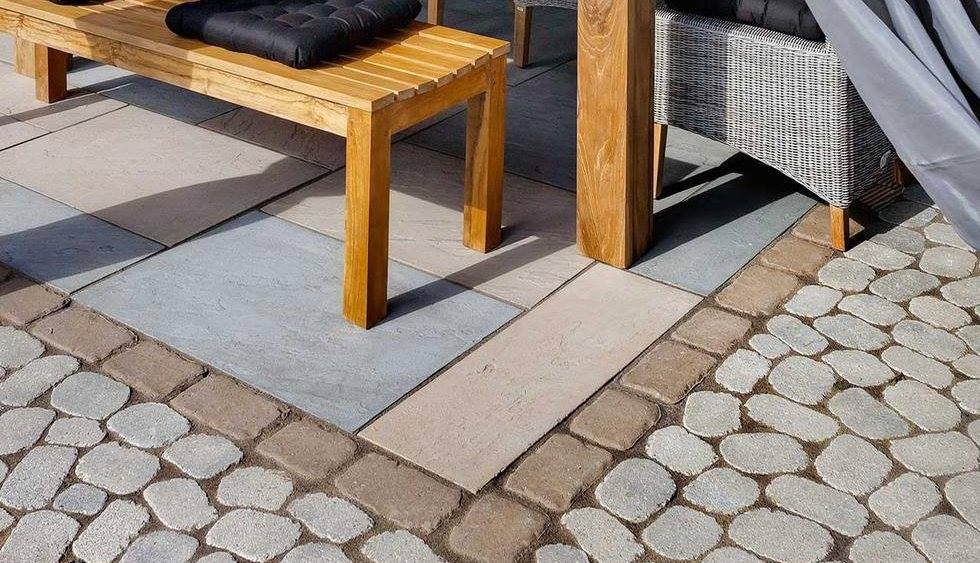 Custom Stoneworks & Design Inc.: Techno-Bloc Antika Paver