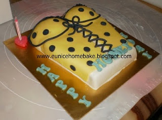 Eunice Home Bake (Klang): Happy B'day to Honey - Sexy Cake