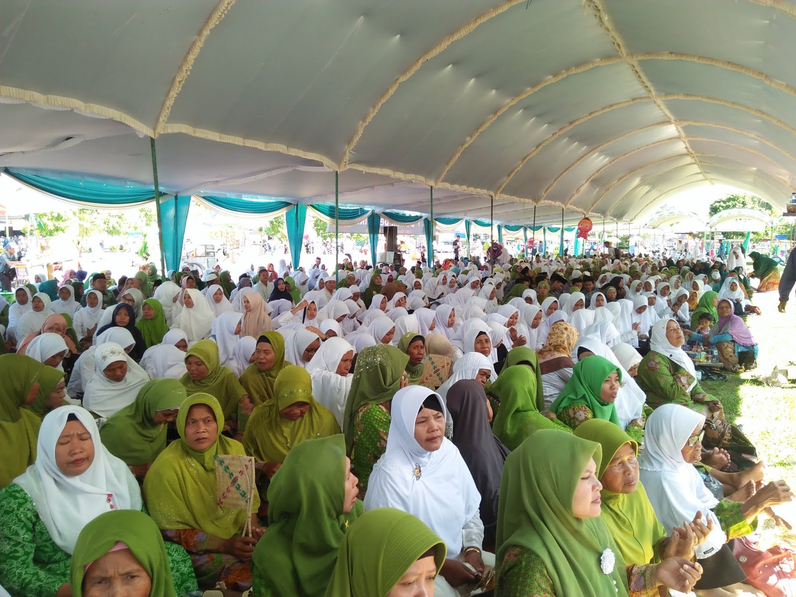 DEMAK BERDZIKIR UNTUK INDONESIA DAMAI DAN SEJAHTERA