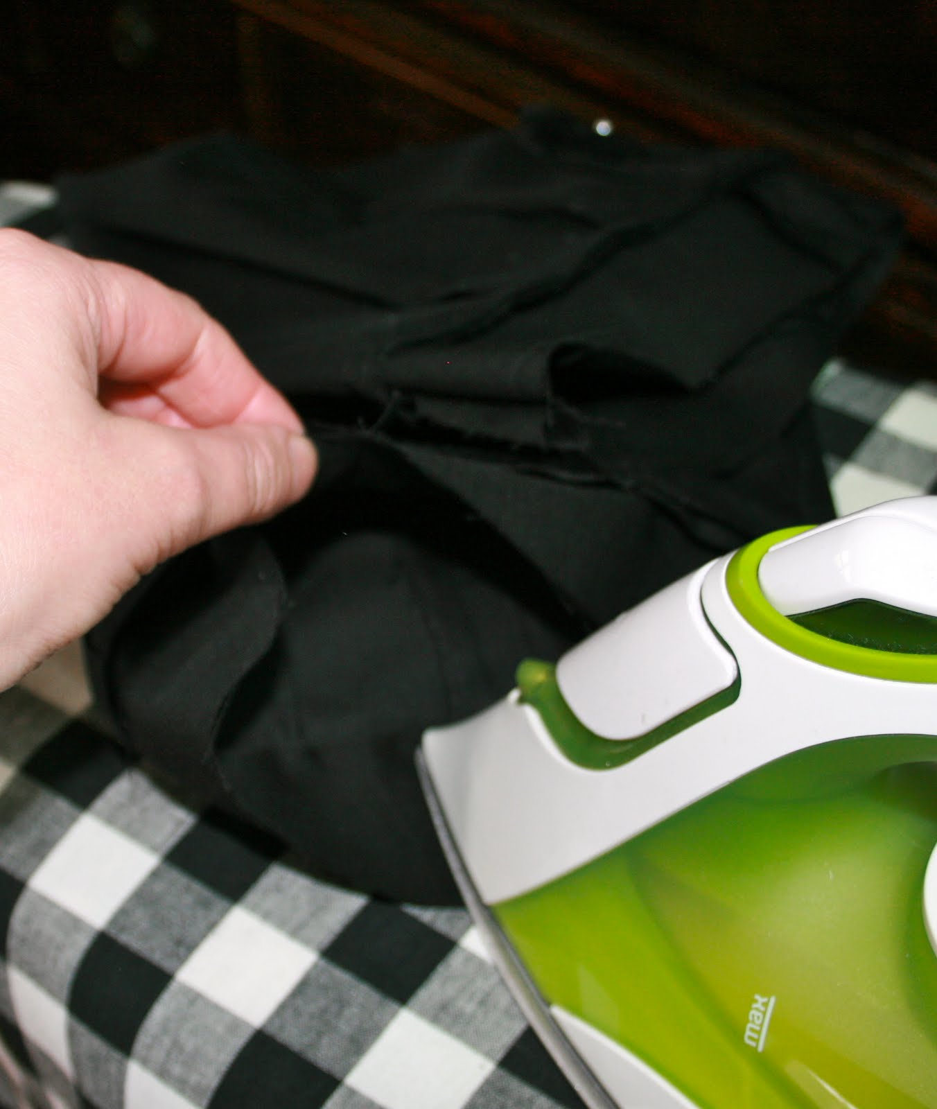 Five and Counting....: Clever Charlotte Finch Shorts Tutorial ~ Finch ...