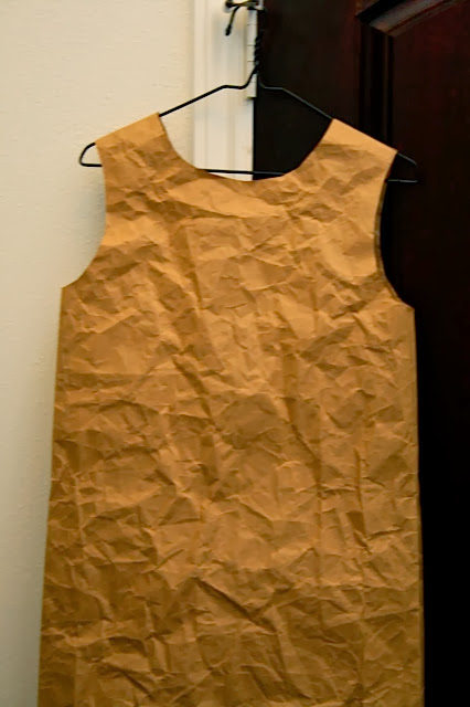 b + w: diy paper bag princess costume