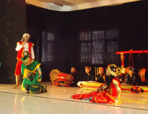 SANDUR - BLOGGER BOJONEGORO