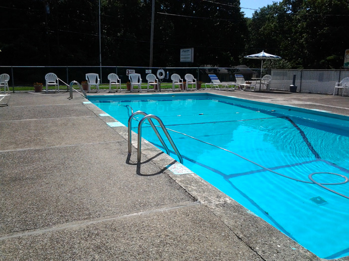 mOLLIE dASH: reasons to love the red ranch