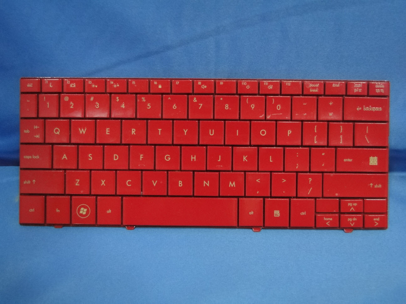 Red Keyboard ~ HD Wallpaper
