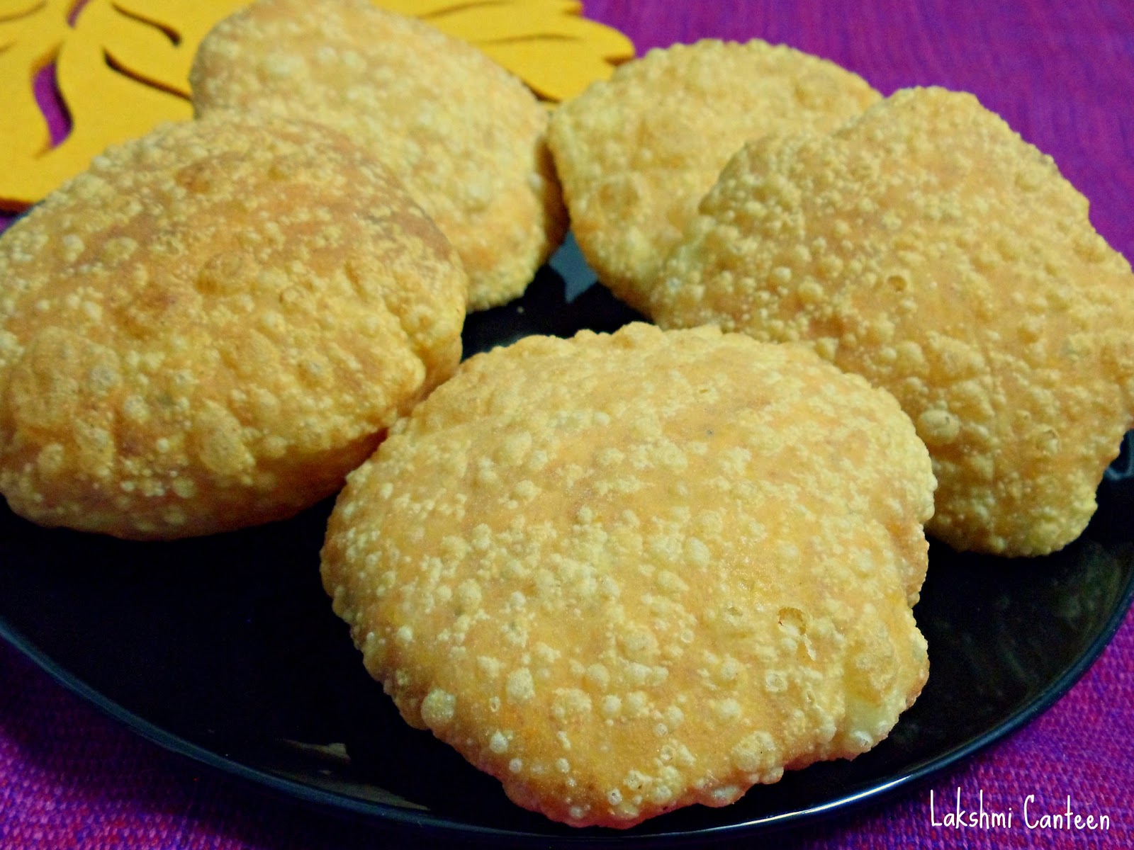 Lakshmi Canteen: Biscuit Rotti