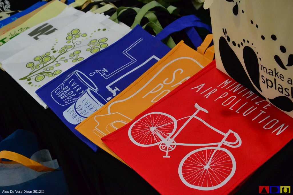 SM awards Young Artists with their new SM Eco Bags - Recycle Bin of a ...