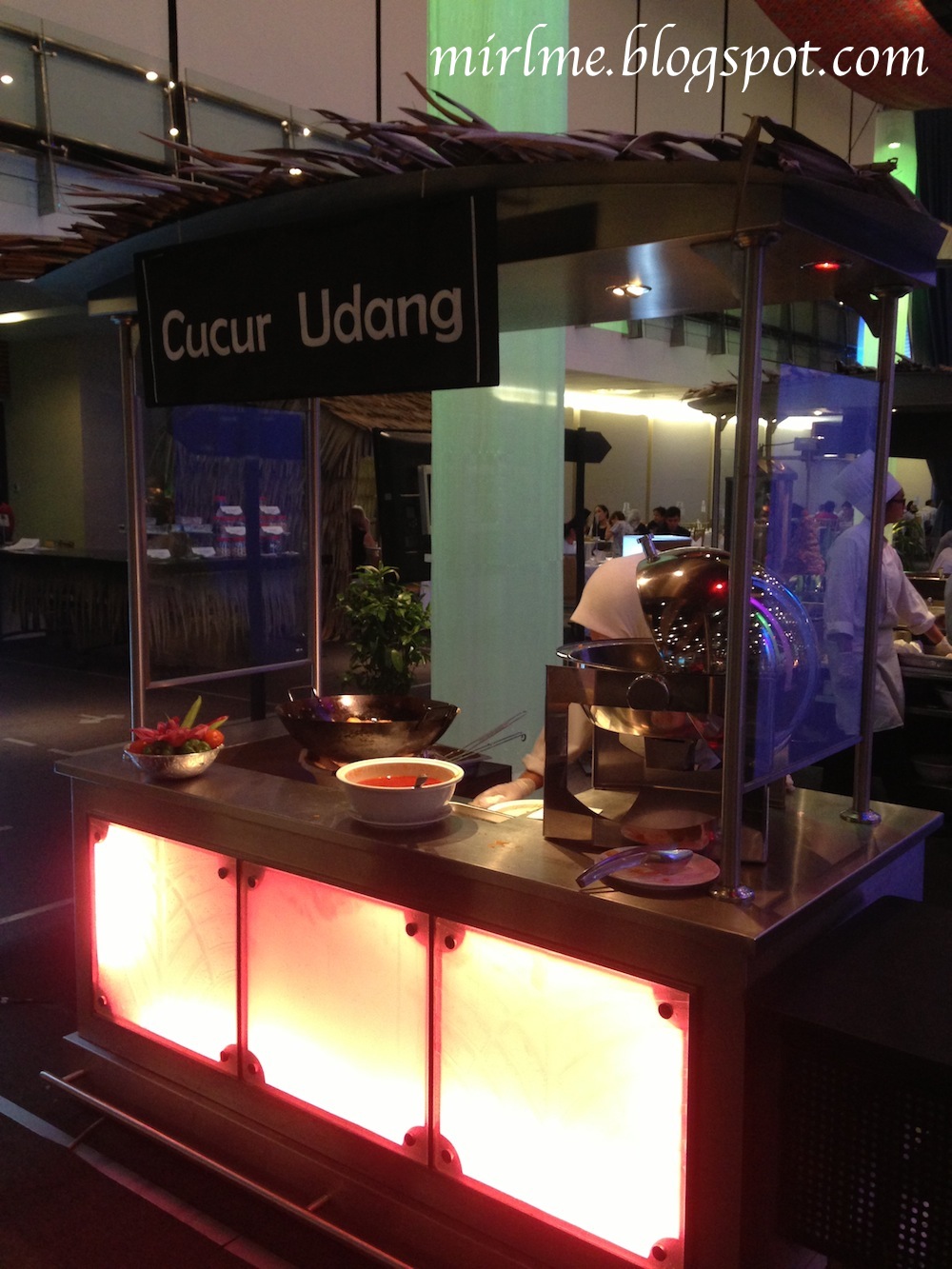 Mirlme Blog: Berbuka Puasa di Borneo Convention Centre Kuching (BCCK ...