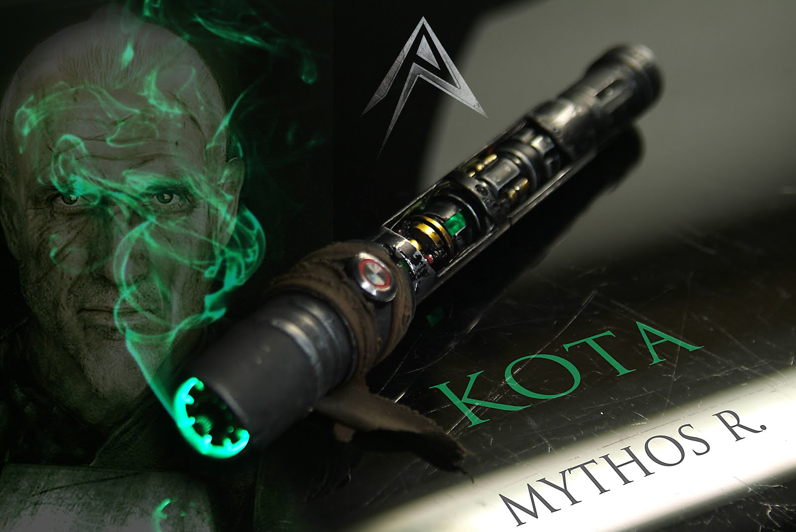 RO-LIGHTSABERS: Hoorus the Atlantean Lightsaber