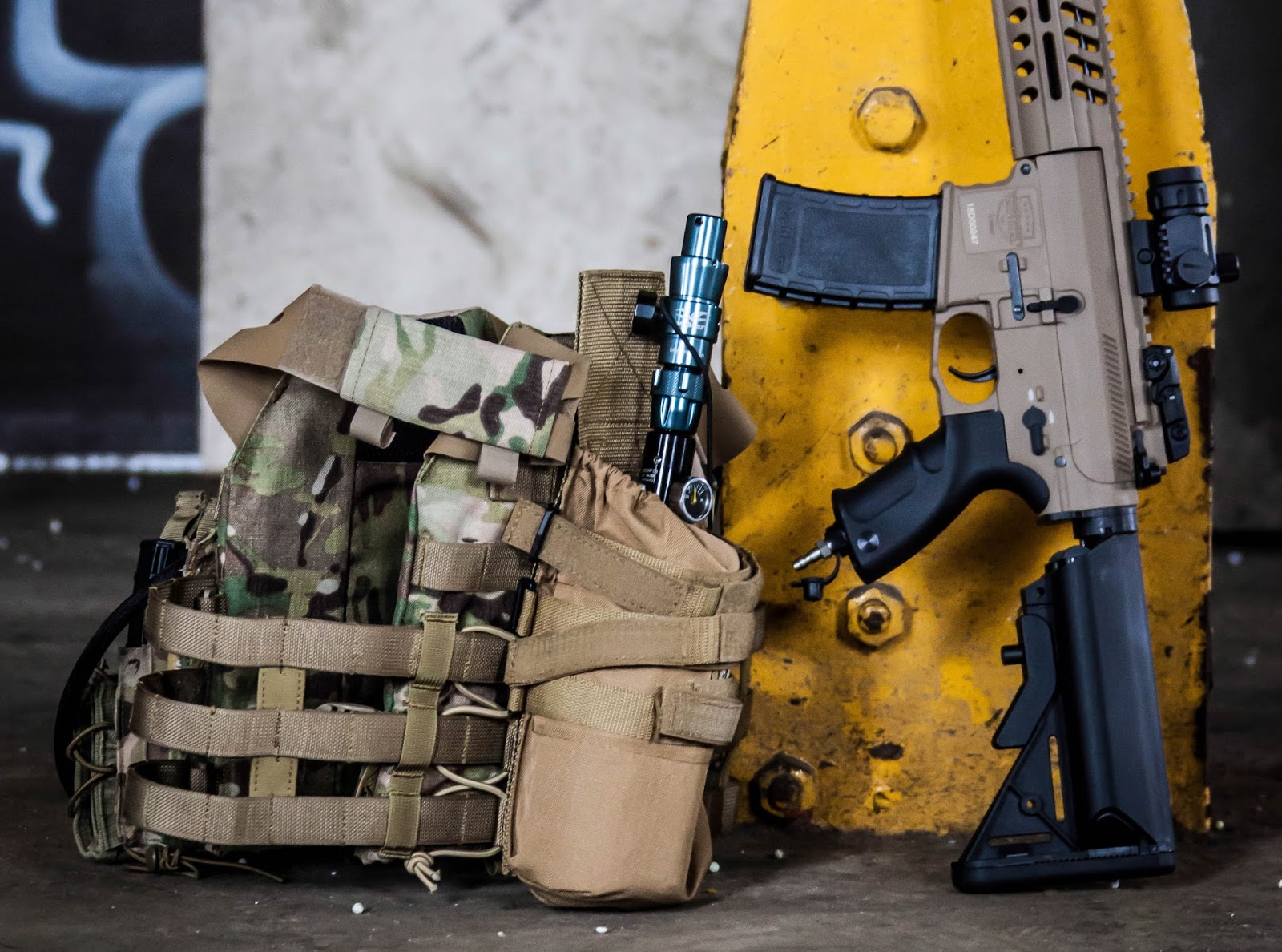 V-TACTICAL UNIVERSAL TANK POUCH REVIEW! - Femme Fatale Airsoft