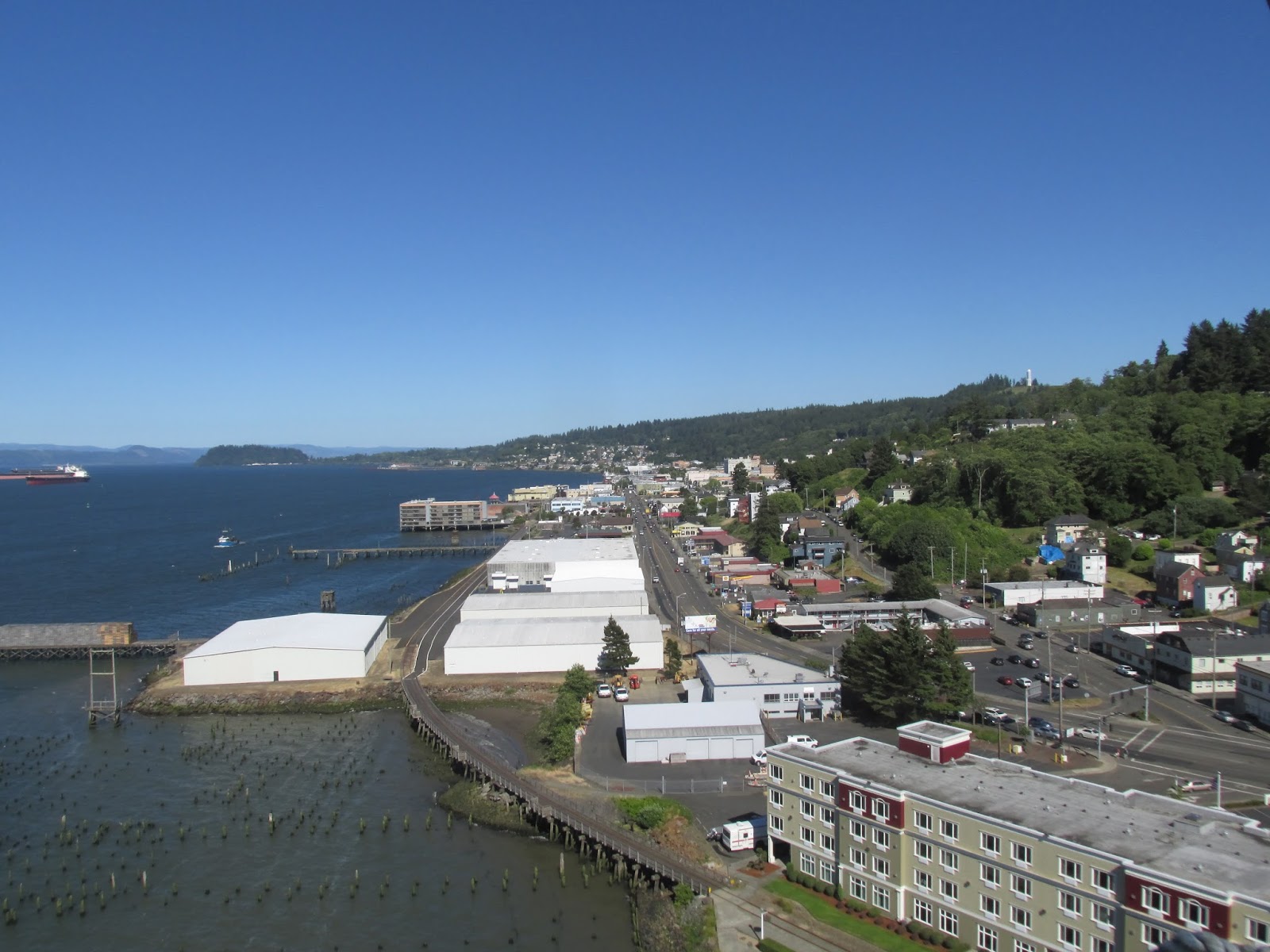 Touring America 2021: The Beach, a Lighthouse and Astoria, Oregon